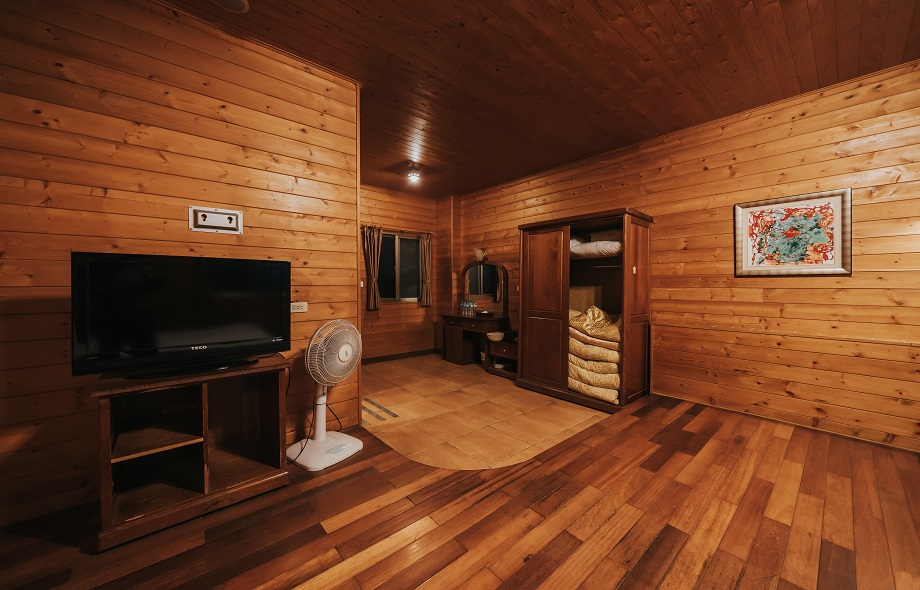 川中島木屋套房(寵物友善)_渡假小木屋_住宿_住宿資訊 | 泰雅渡假村 Atayal Resort | 飯店渡假村、溫泉、住宿、小木屋、露營